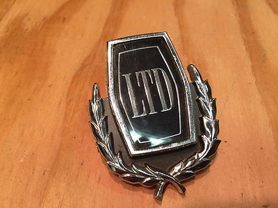 1973 73 FORD LTD NOS FoMoCo EMBLEM D3AB-65517A56-AC | eBay