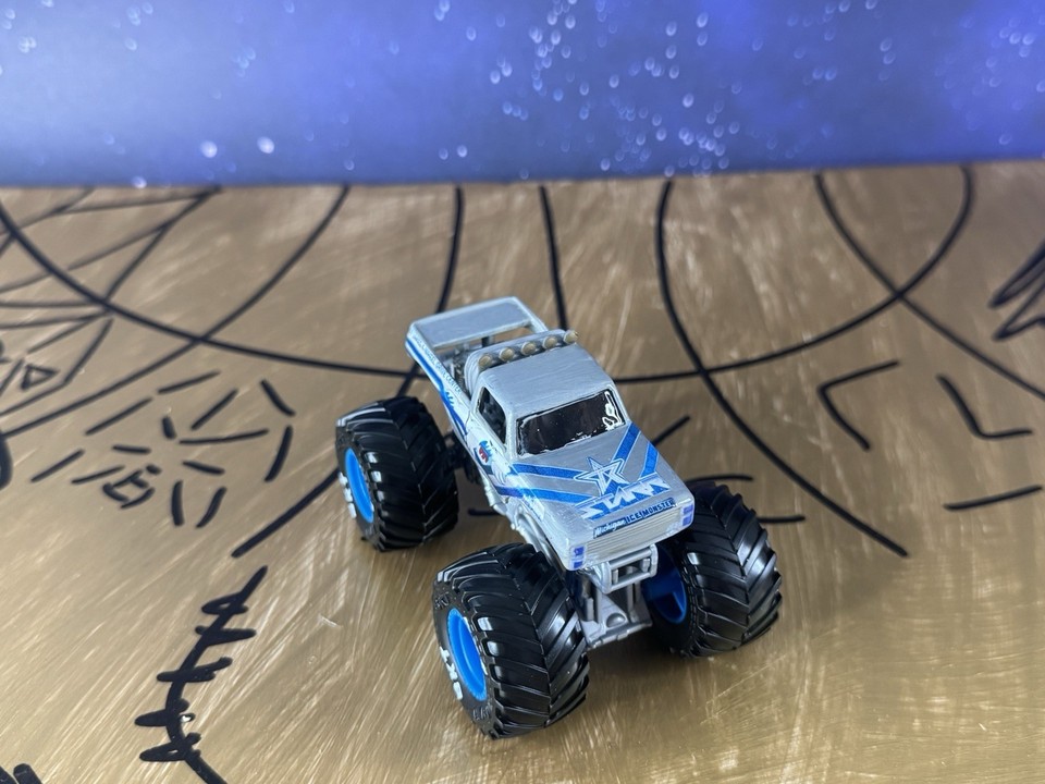 1:64 Custom Excalibur WF And Michigan Ice Monster 2-pack | eBay