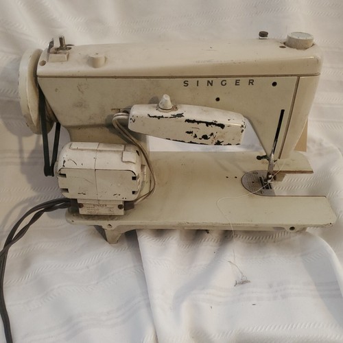 Vintage Singer Sewing Machine Model 237 Fashion Mate - For Parts or ...