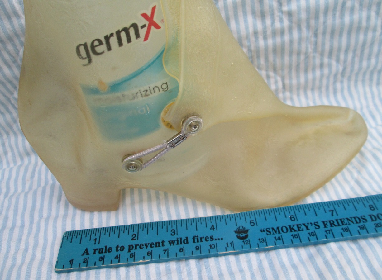 Vintage 1950s (?) Women's Heeled Overshoes/Galoshes (Rain Dears by ...