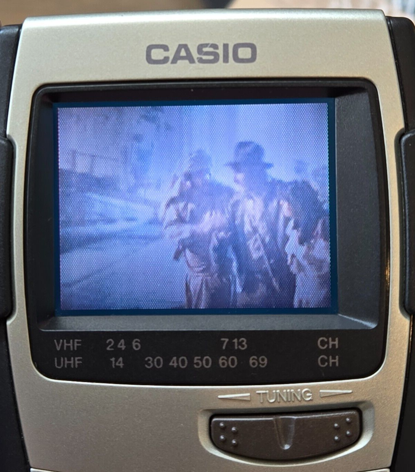 Casio TV-900 Vintage Portable Color LCD Handheld TV 2.3" Screen TESTED ...