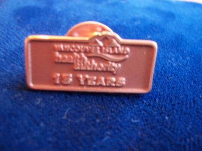 15 YEARS SERVICE PIN VANCOUVER ISLAND HEALTH AUTHORITY | eBay