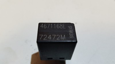 SIEMENS, TYCO 5-Pin Relay 4671168E, 72472M, VFM-15 F41-Z06 Chrysler ...
