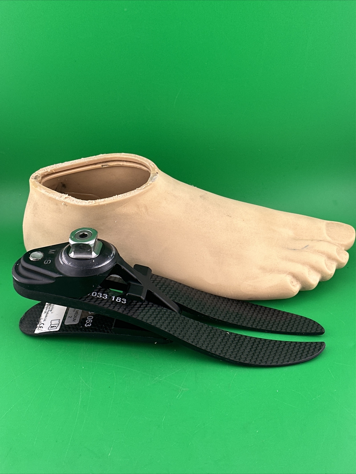 Blatchford Esprit Prosthetic Foot. Size 25. Category 2. Right Shell. | eBay