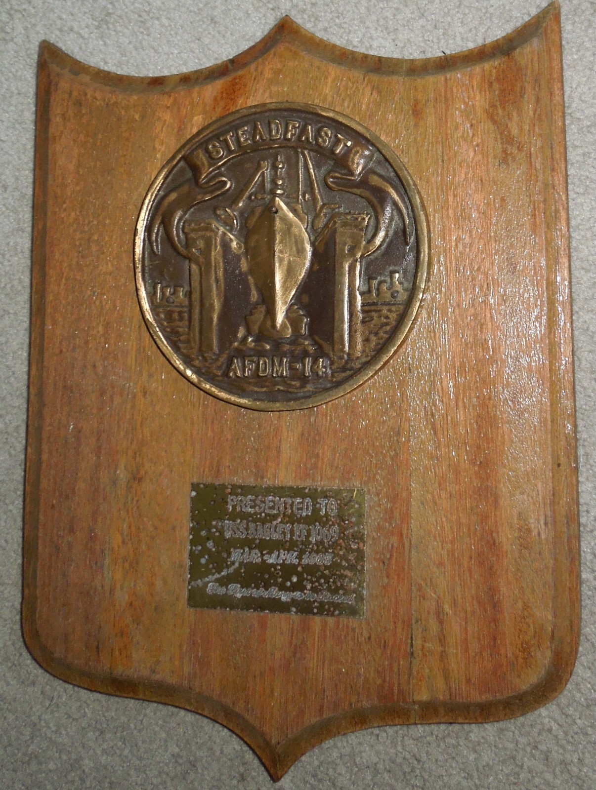 VTG 1985 USS Steadfast AFDM-14 Brass Presentation Plaque to USS Bagley ...
