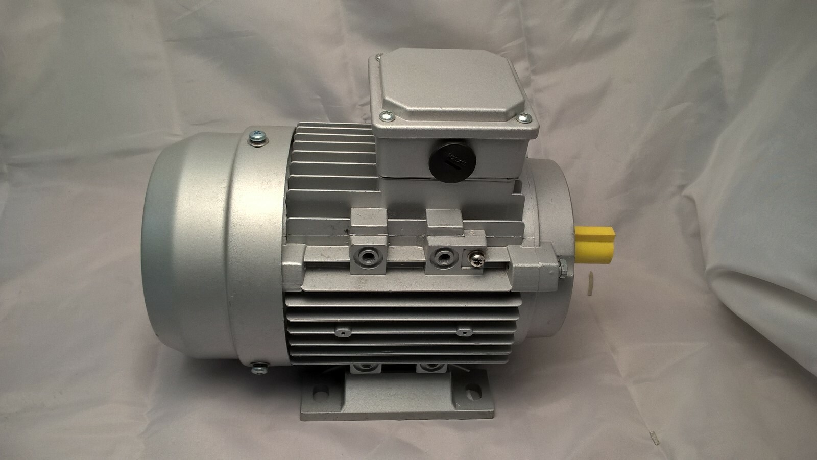 Seipee JM 80B 2 B34 3 Phase Electric Motor 1.1 kW IP55 I CLASS F 2 ...