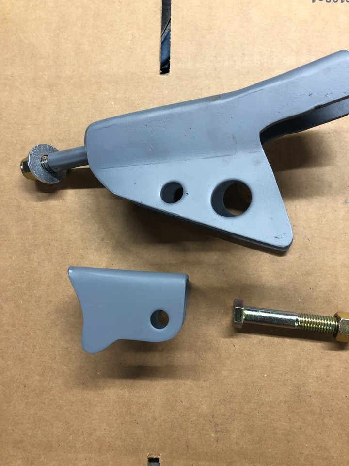 Early Bronco rear dual shock mount brackets new style 1966-77 for 2 ...