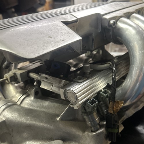 OEM USED TPI Intake Manifold/ fuel rails/ injectors 14081005 | eBay