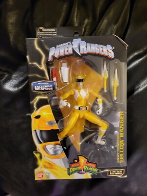 Mighty Morphin Power Ranger Legacy Yellow Ranger Exclusive Weapon NIB ...