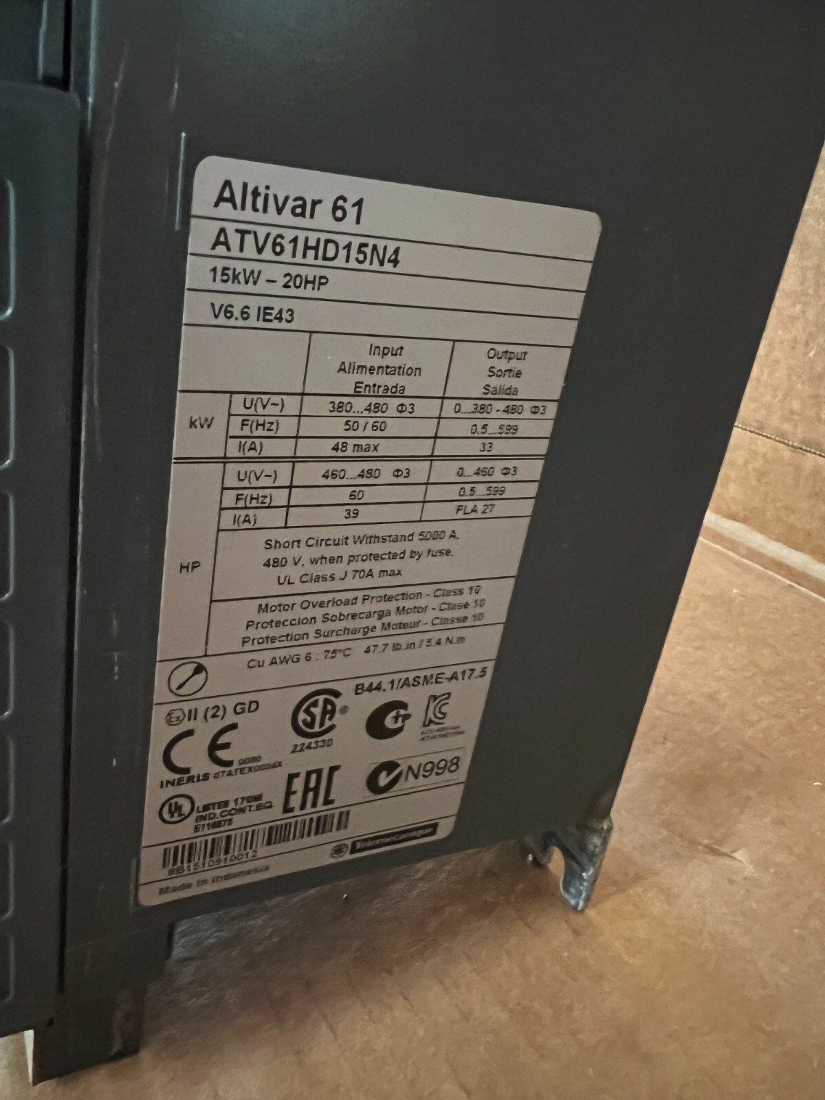Schneider ALTIVAR 61 ATV61HD15N4Z 20HP AC Inverter Drive 15kW V6.6 IE43 ...