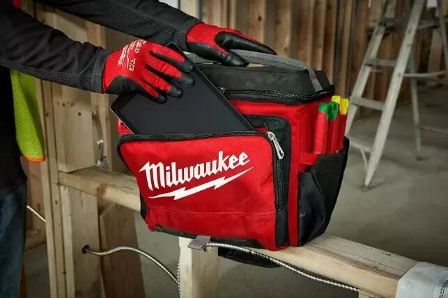 Milwaukee 48-22-8250 Jobsite Cooler 21 Qt. Soft Sided Lunch Box Bag ...