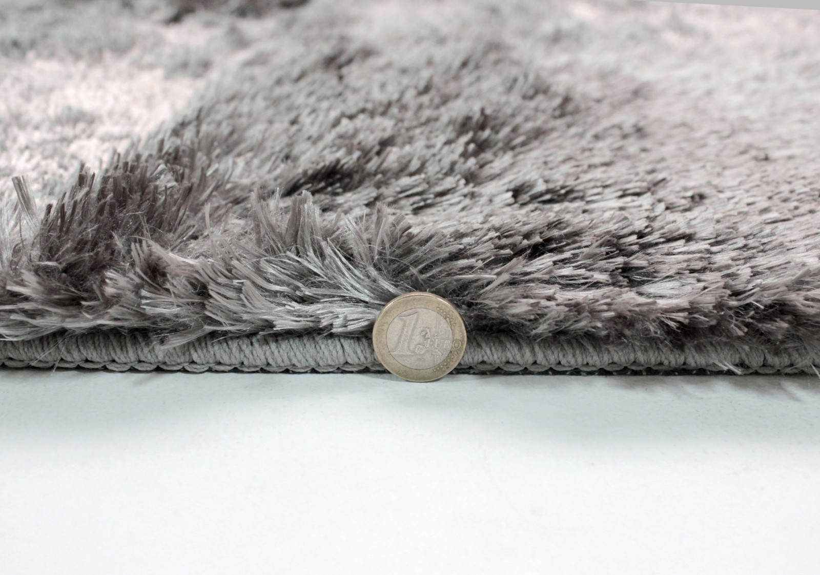 SILKY SOFT THICK PILE SILVER GREY SHAGGY CRUSHED VELVET EFFECT SERENITY ...