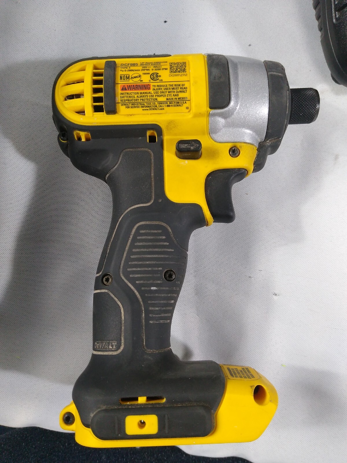 DEWALT Drill DCD771 & Impact Driver DCF885 Combo Kit | eBay