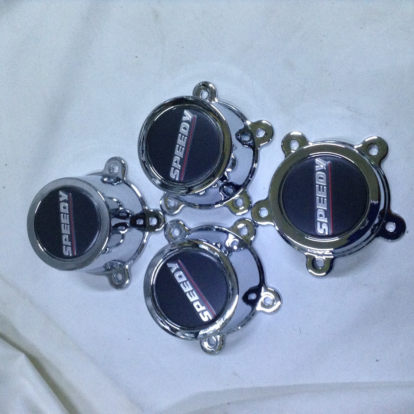 5 Lug Screw on Centre Cap For Hotwires and Old School Wheels Price Is ...