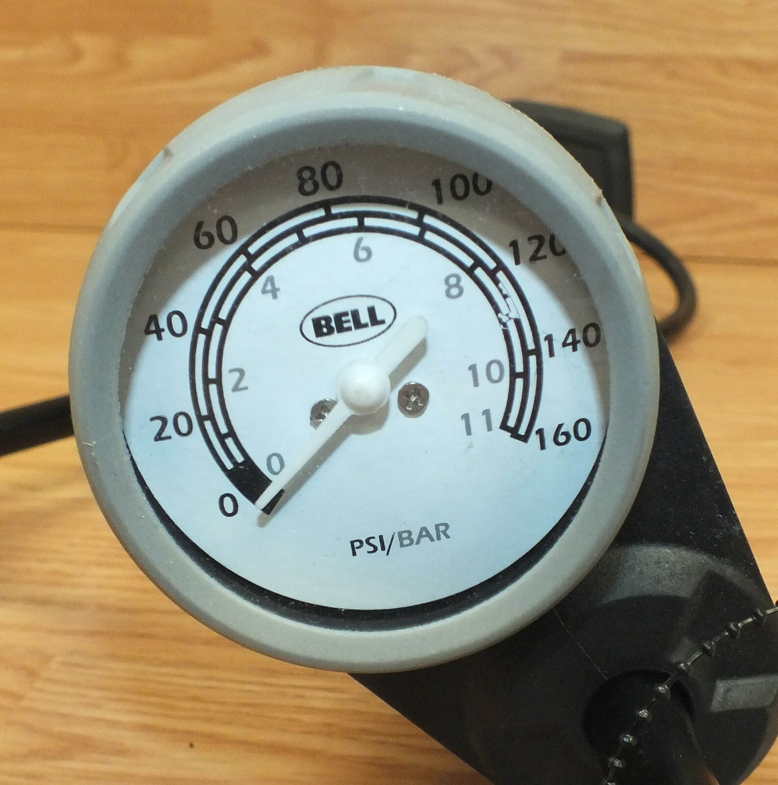 Genuine Bell Platinum Series Airstrike Top Gauge Analog Air Pump **READ ...