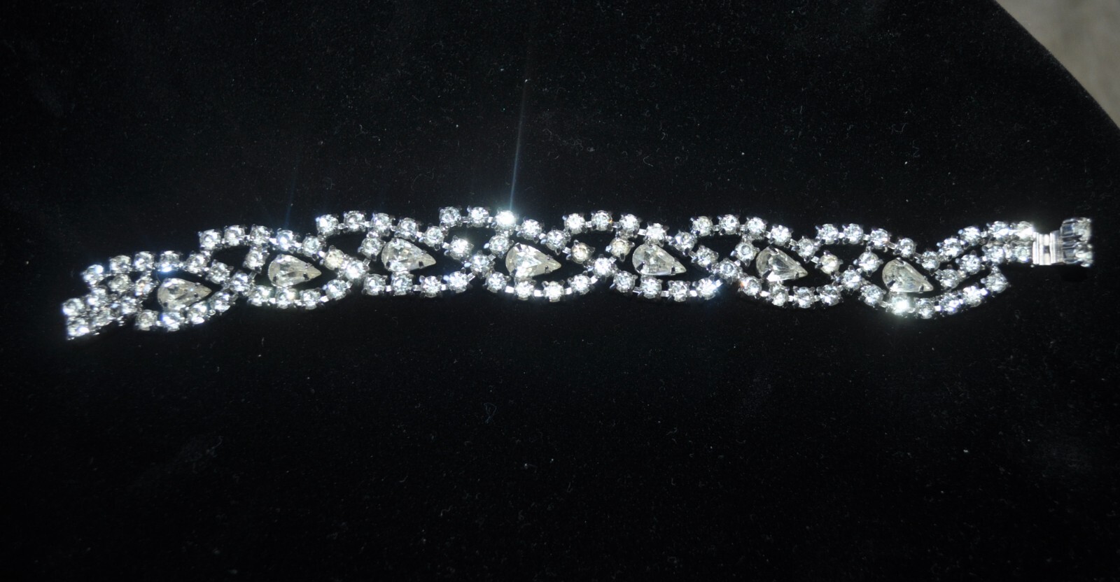 Antique 1950s KRAMER of NEW YORK rhinestone BRACELET … - Gem