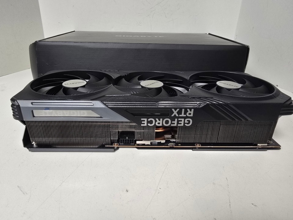 GIGABYTE GeForce RTX 4090 GAMING OC 24GB Graphics Card (No Core & VRAM ...