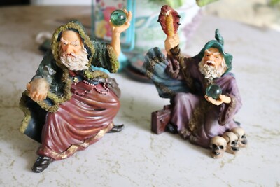 Novelty Inc. Figurine (2001) Wizard w/ Snake Staff & Wizard w/ Magic ...