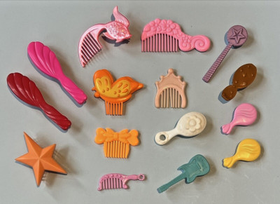 Vintage Doll Hair Brush & Comb Lot -- Barbie Bratz guitar butterfly ...