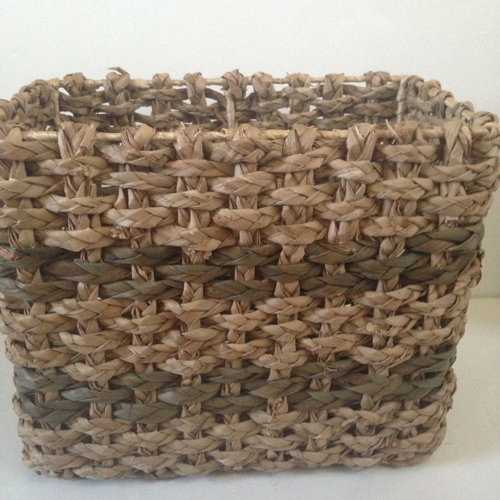 NEW! Large Wicker Basket Metal Frame Rattan Braided Tan Brown 13.5 x 11 ...