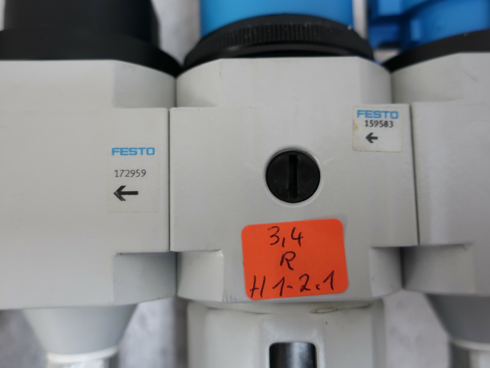 Festo Pneumatikeinheit Festo 170685 +170691+ Festo 172959+ Festo 159583 ...