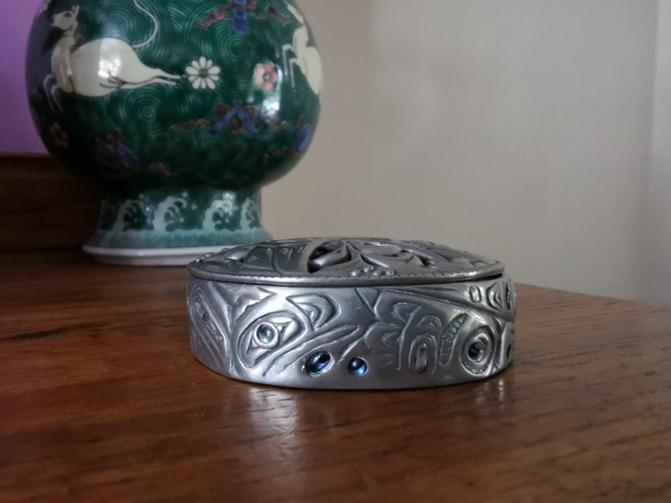 Highly Decorative Hand Made Pewter Trinket Box. Bird Hummingbird Crow ...