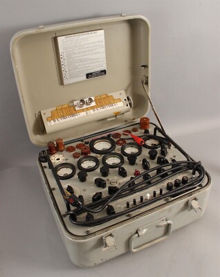 Vintage Victoreen Instrument Test Set Electron TV2B/U US Military Tube ...