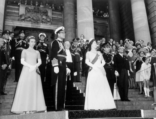 The Royal Family On The Steps Of Parliament Buildings, Welling- 1970 ...