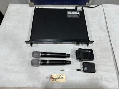Shure AXT400 A 470-698MHz Dual Wireless Receiver W/ (2) AXT200 SM86 ...