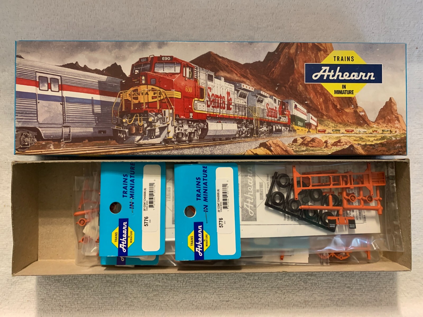 Athearn HO Scale Trailers, Containers, Piggyback Vans, Chasis (Various ...