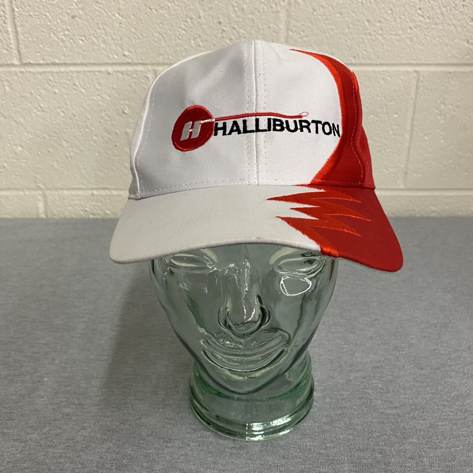 Halliburton Shockwave Hat Retro 90s - Gem