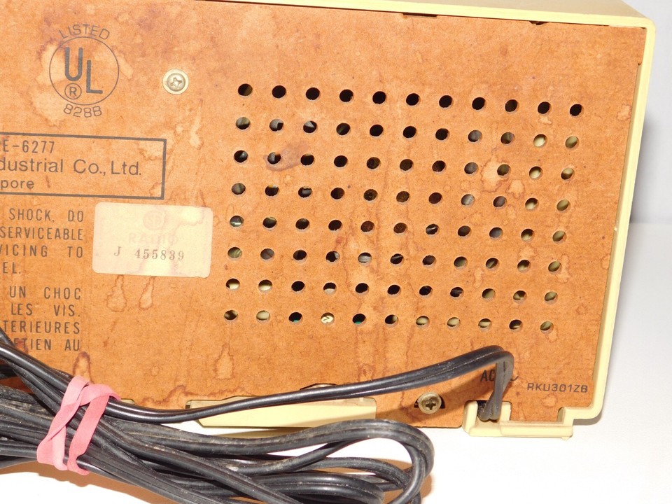 VTG Panasonic AM FM Radio Model RE-6277 1983 Working Solid State Cream ...