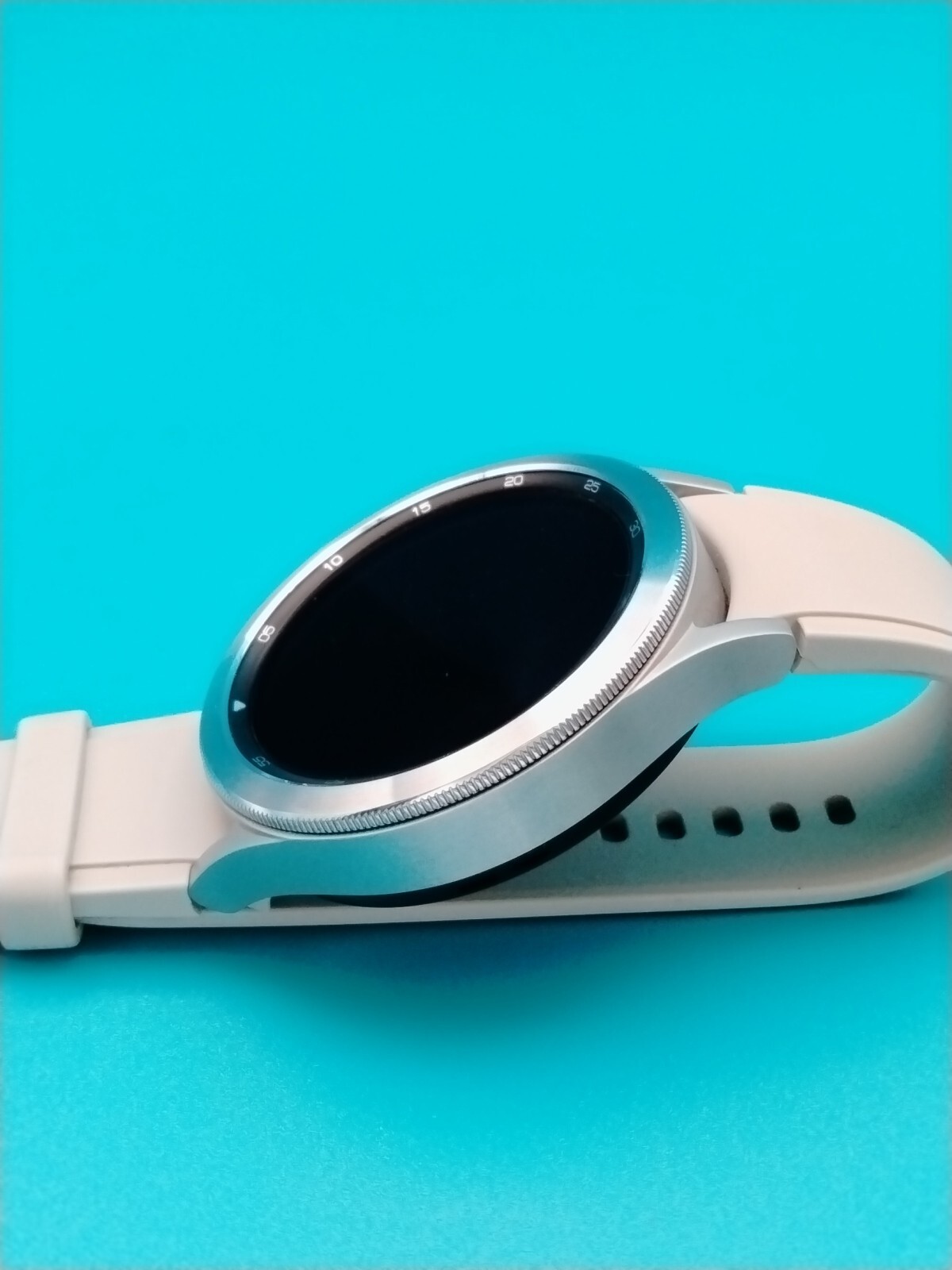 Samsung Galaxy Watch4 Classic, 46mm, Silver, LTE - Light Grey Band | SM ...