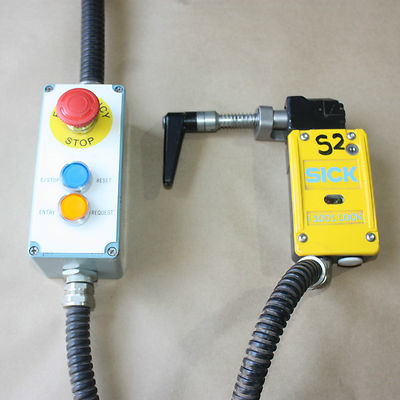 Sick 1001-M0421 6 021 013 industrial safety door guard interlock ...