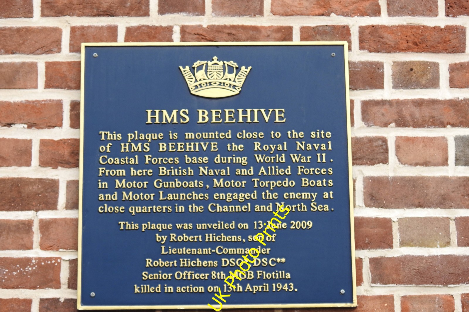 Photo A2 Memorial plaque to HMS Beehive on the Port of Felixstowe The ...