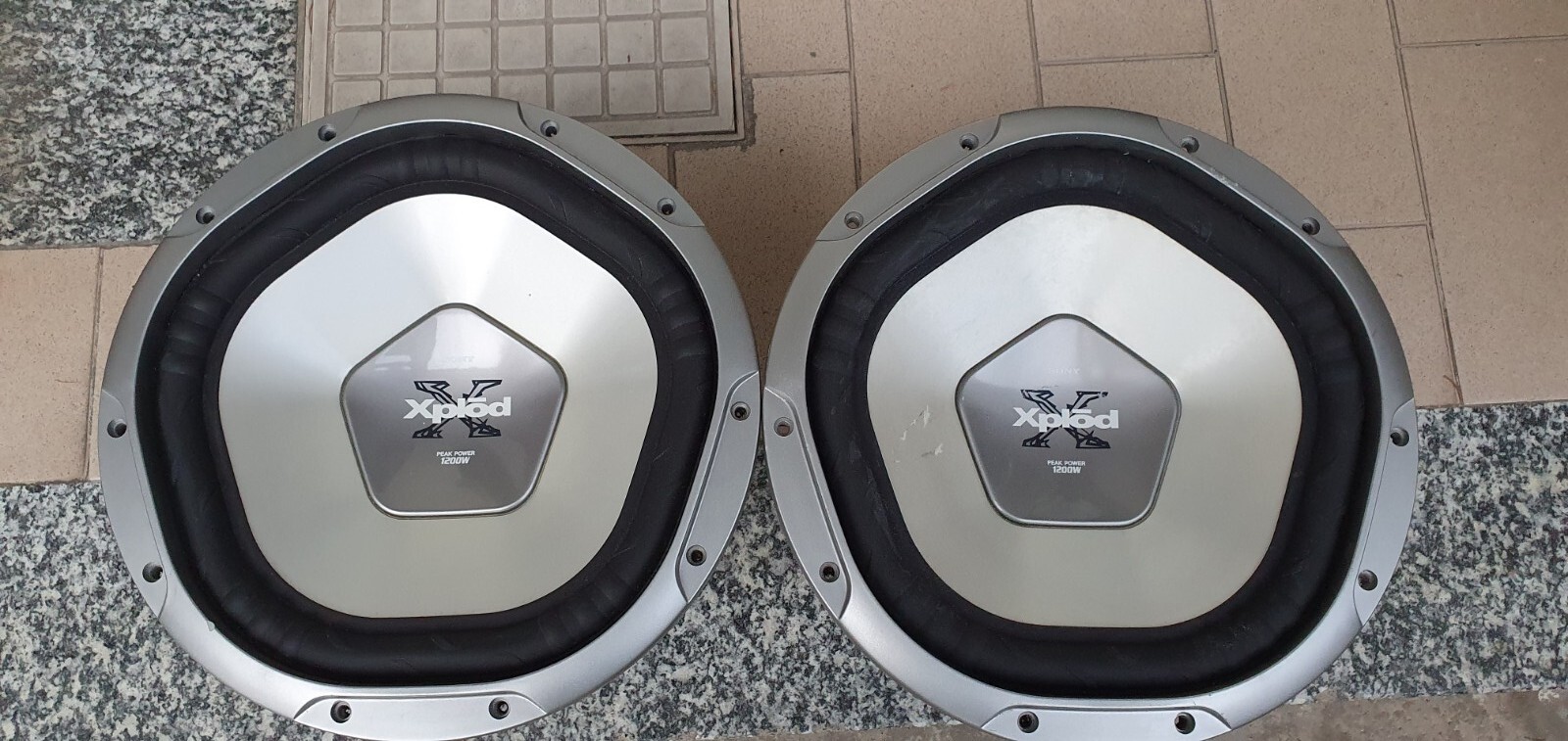 Sony Xplod Subwoofer 1200w