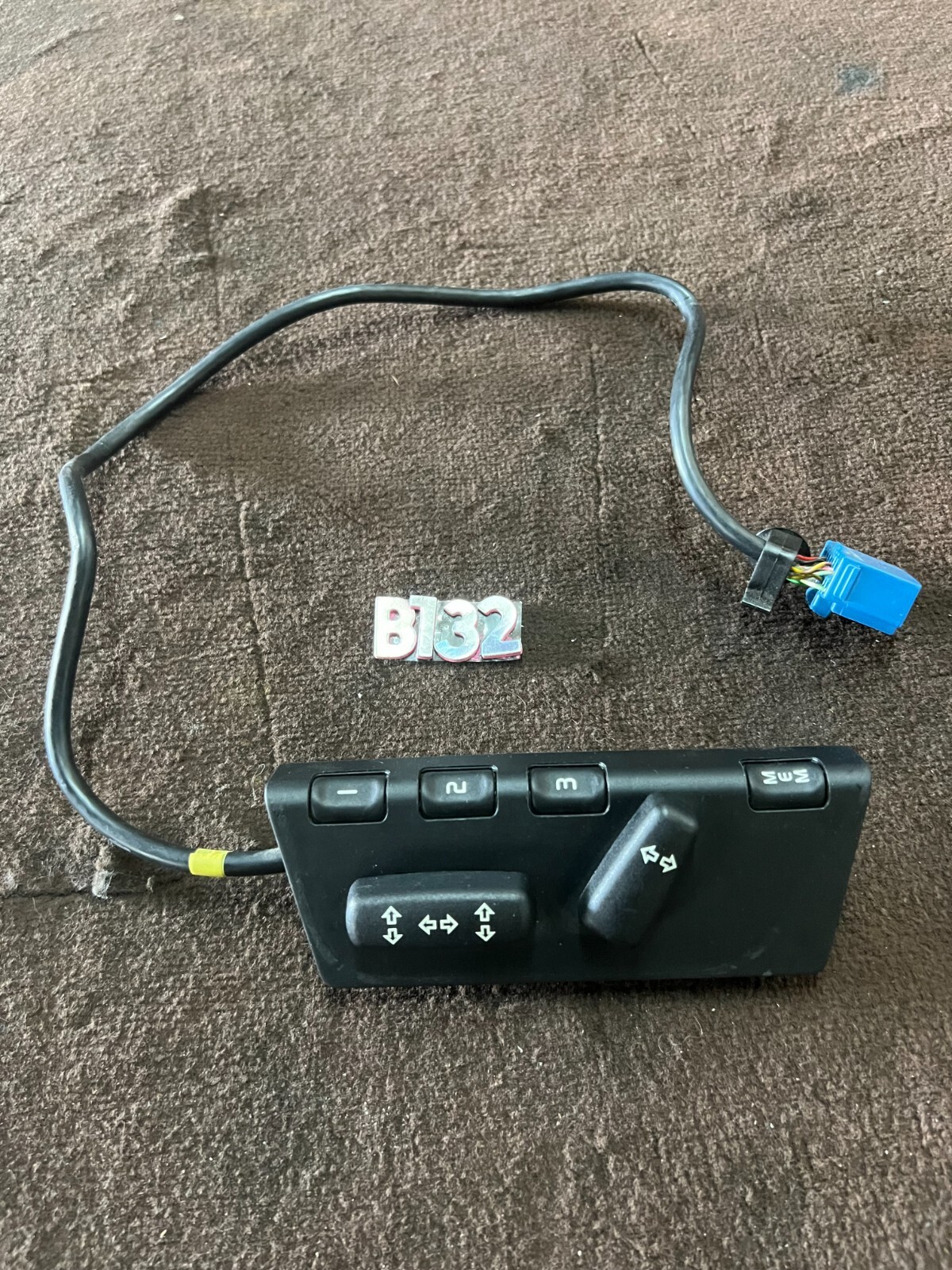 2008 - 2012 Land Rover LR2 Driver Left Front Seat Switch W/ Memory OEM ...