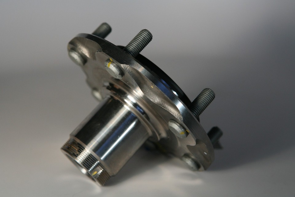 2005-2023 Tacoma Prerunner 2WD complete Front Wheel Hub bearing ...