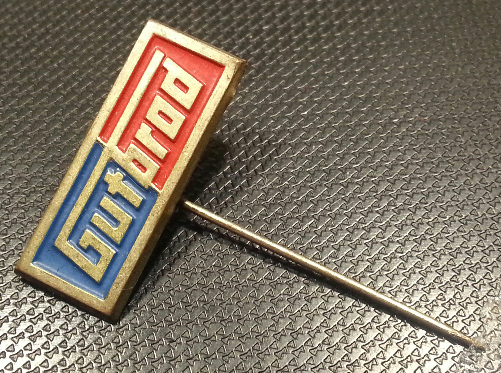 Gutbrod Pin Lacquered Logo Agricultural Machinery Hollow Sheet 0 31 ...