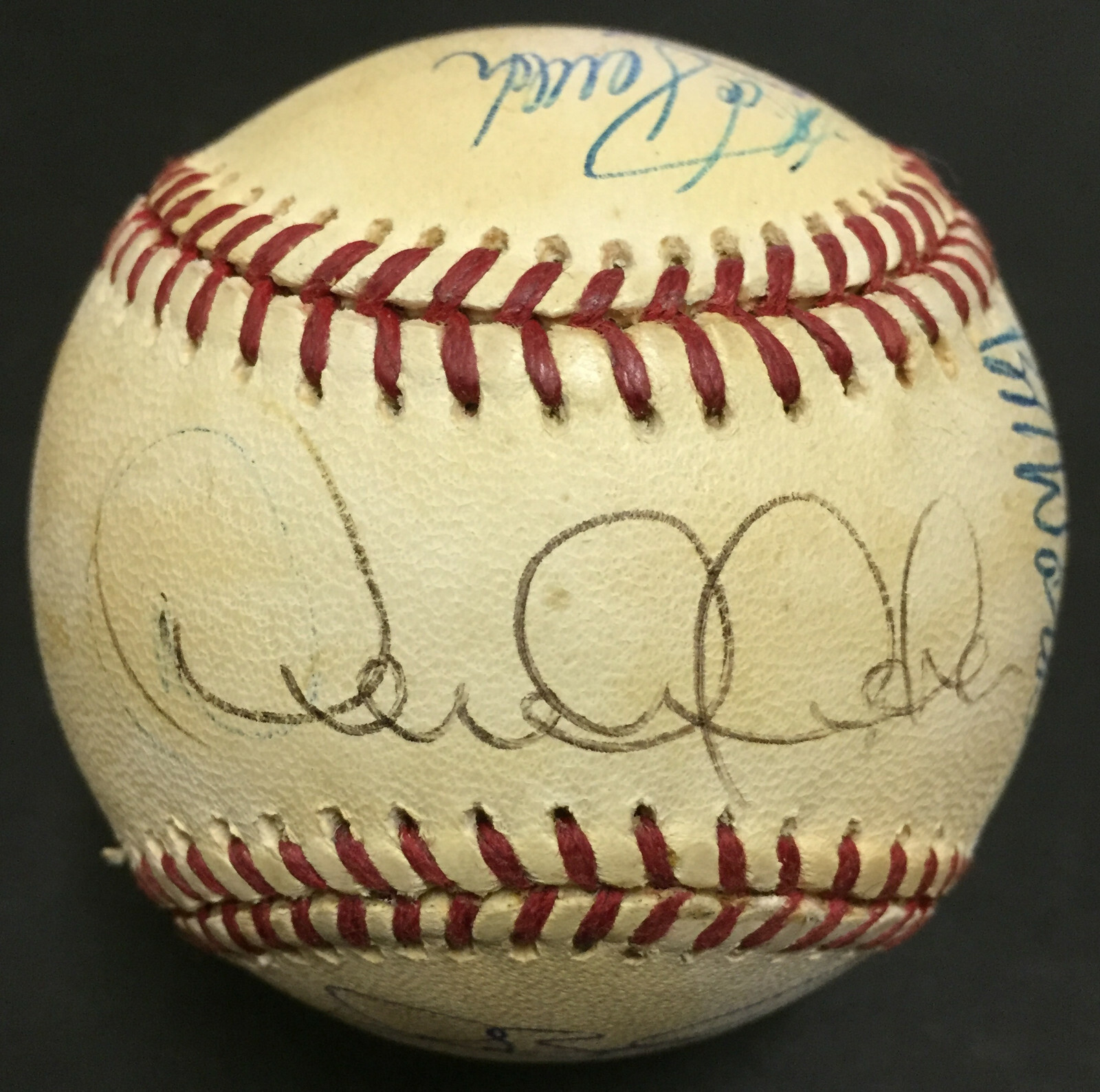 Derek Jeter | Autographed Baseball Memorabilia & MLB Merchandise