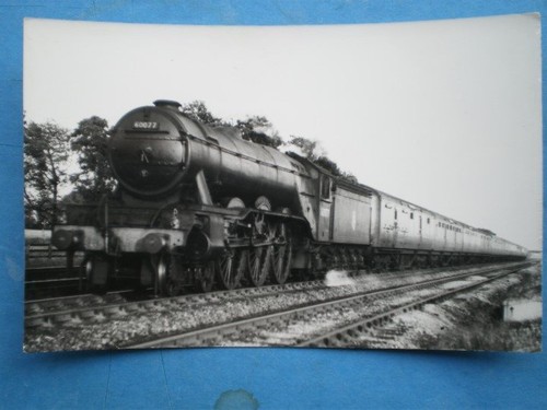 PHOTO LNER EX GNR GRESLEY CLASS A1 4-6-2 60077 THE WHITE KNIGHT | eBay