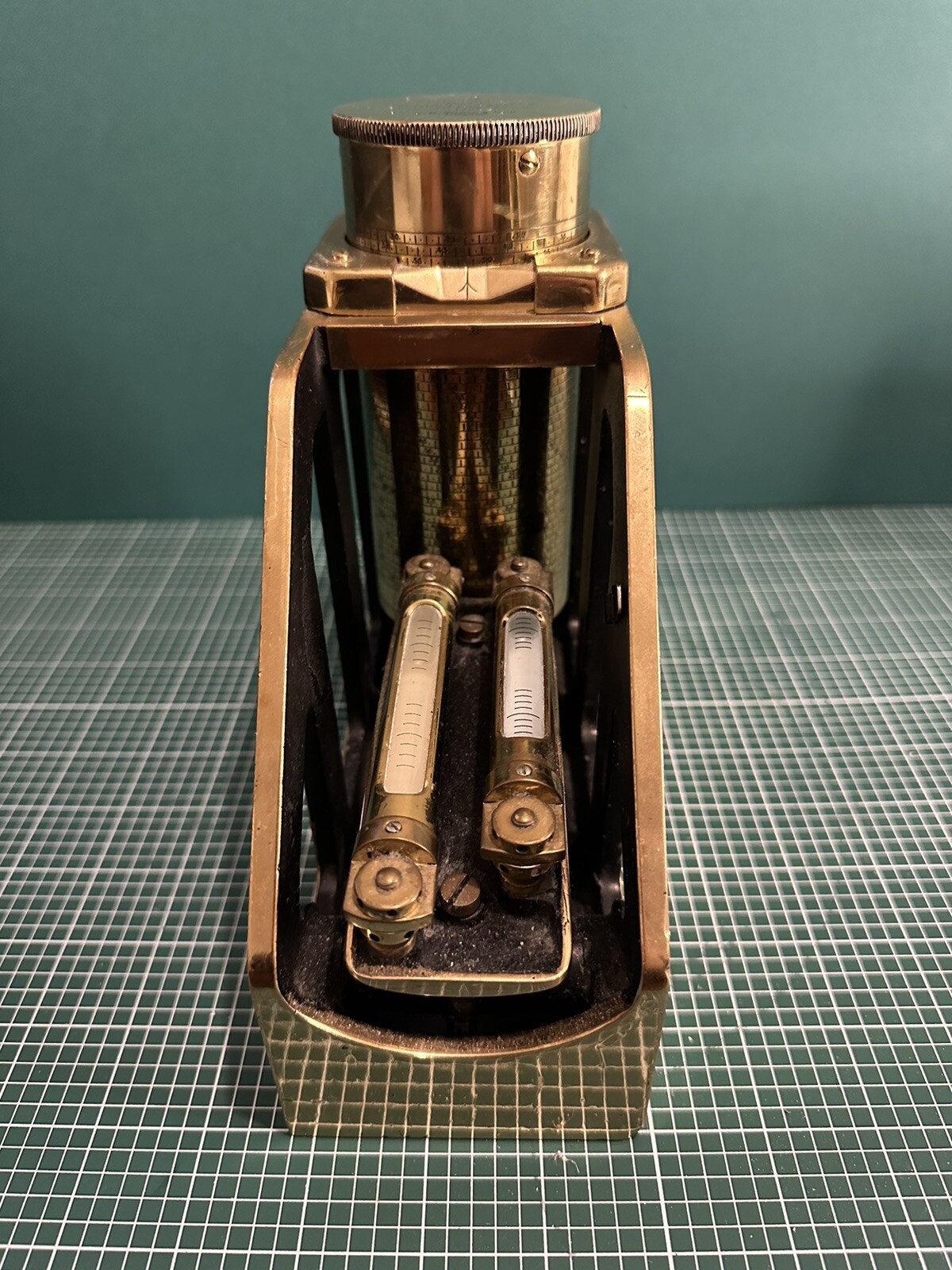 Antique Brass Artilery Clinometer no 250063 - MK III E.R Watts & Son ...