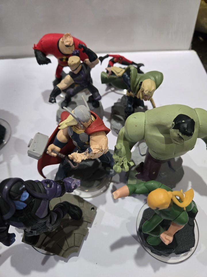 Huge Lot of Disney Infinity - Marvel Pixar Star Wars Figures, Mix Lot ...