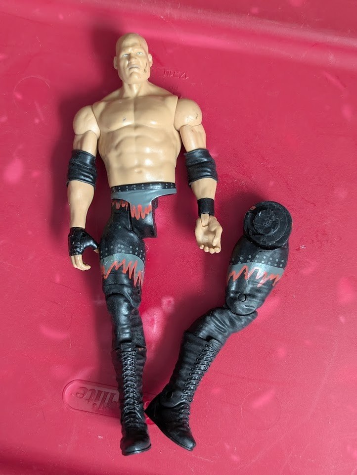 Broken 2010 Mattel WWE Kane Basic Series 8 Wrestling Action Figure WWF ...