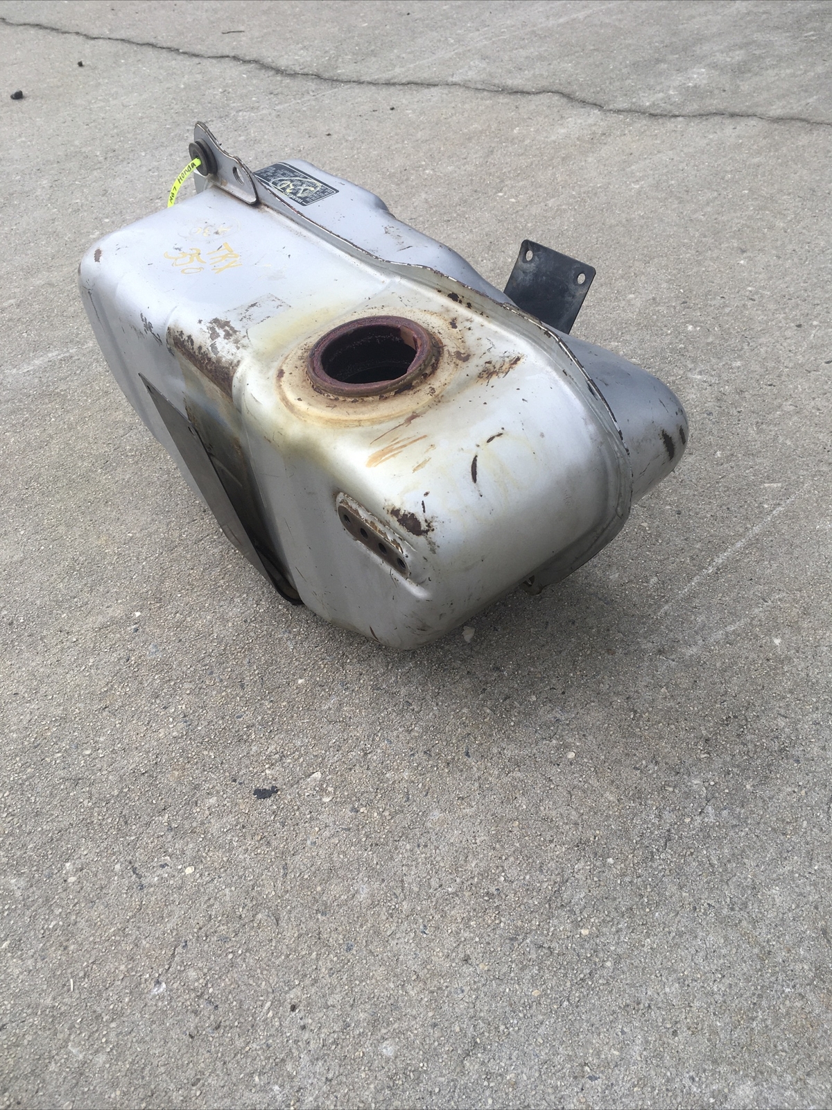 1987 HONDA FOURTRAX TRX350 TRX 350 4X4 OEM FUEL PETRO GAS TANK 17500 ...