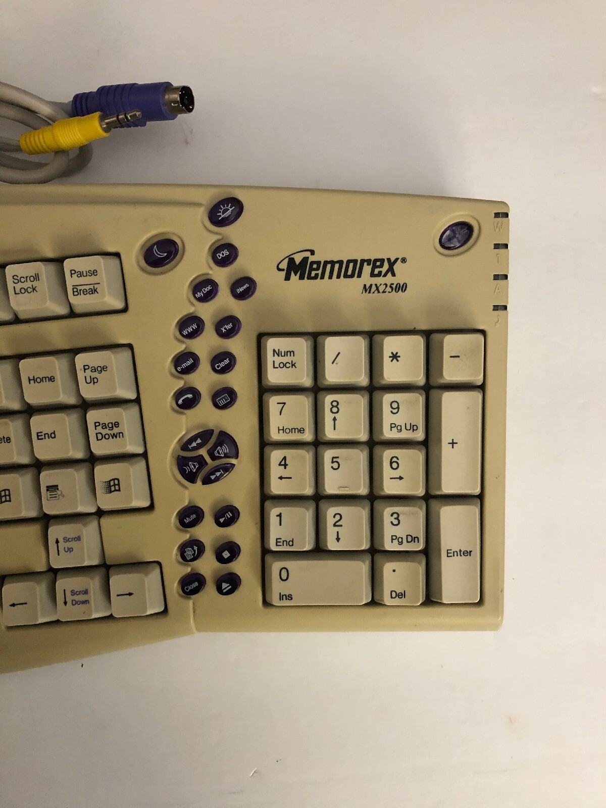 Memorex EZ-ACCESS Wired Keyboard MX2500 | QWERTY | English | White | PS ...