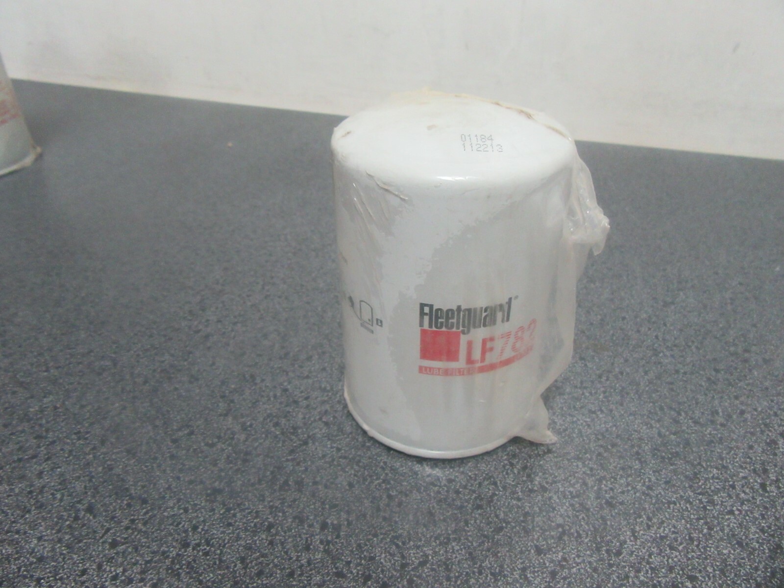 NEW GENUINE FLEETGUARD OIL FILTER (PN LF782) | eBay