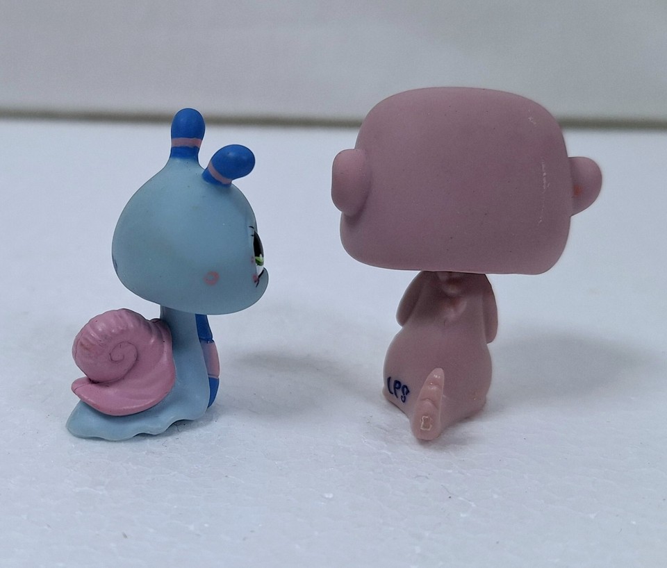 LOT Littlest Pet Shop LPS #1563 Blue Husky Dog Green Eyes Yorkie Snail ...