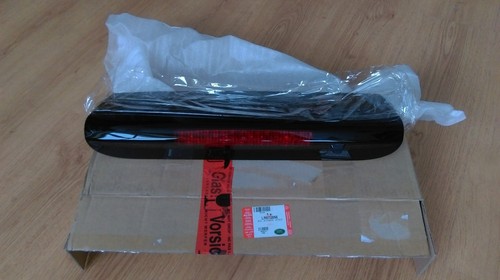 Genuine Land Rover Discovery 3&4 High Mounted Brake Light Lamp LR072856 ...