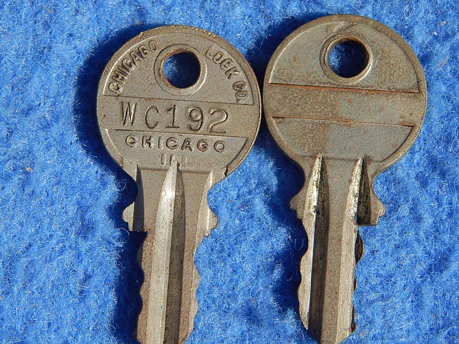 Wurlitzer Key WC 192 - Chicago Lock - wall box or cash box key ...
